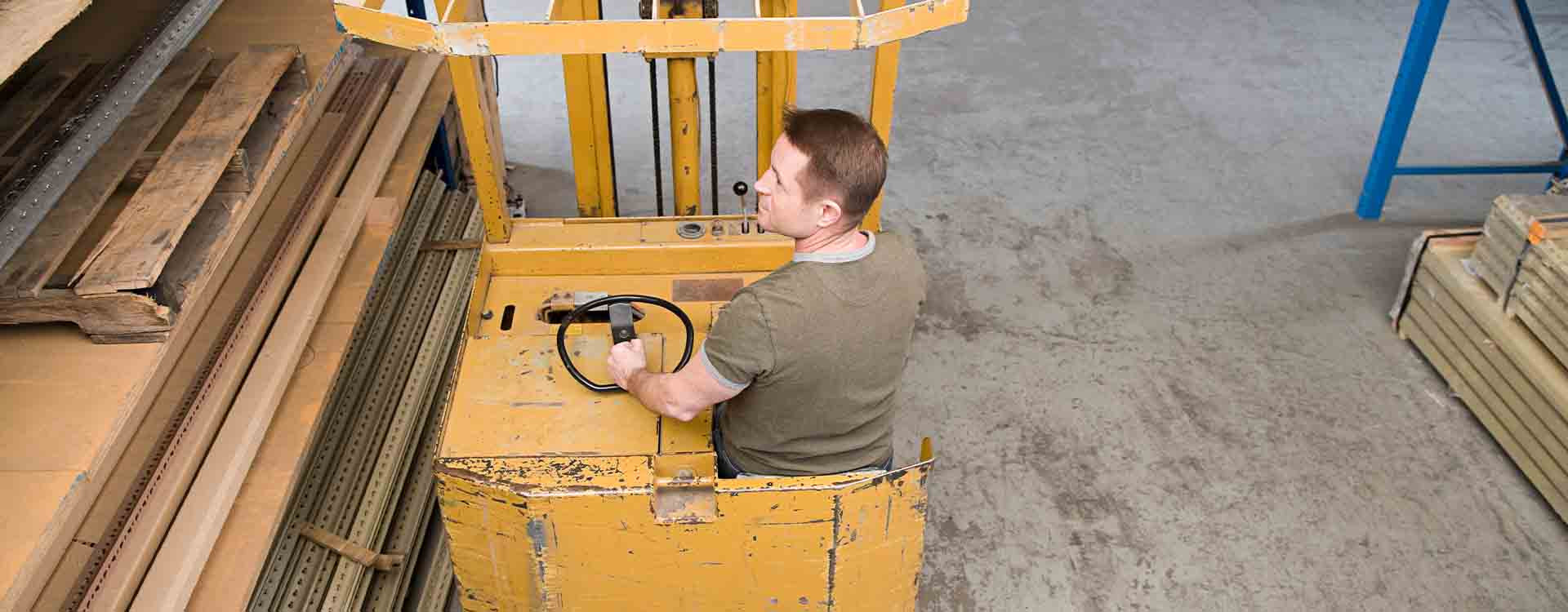 Picking logistique : le guide de l’entrepôt de stockage